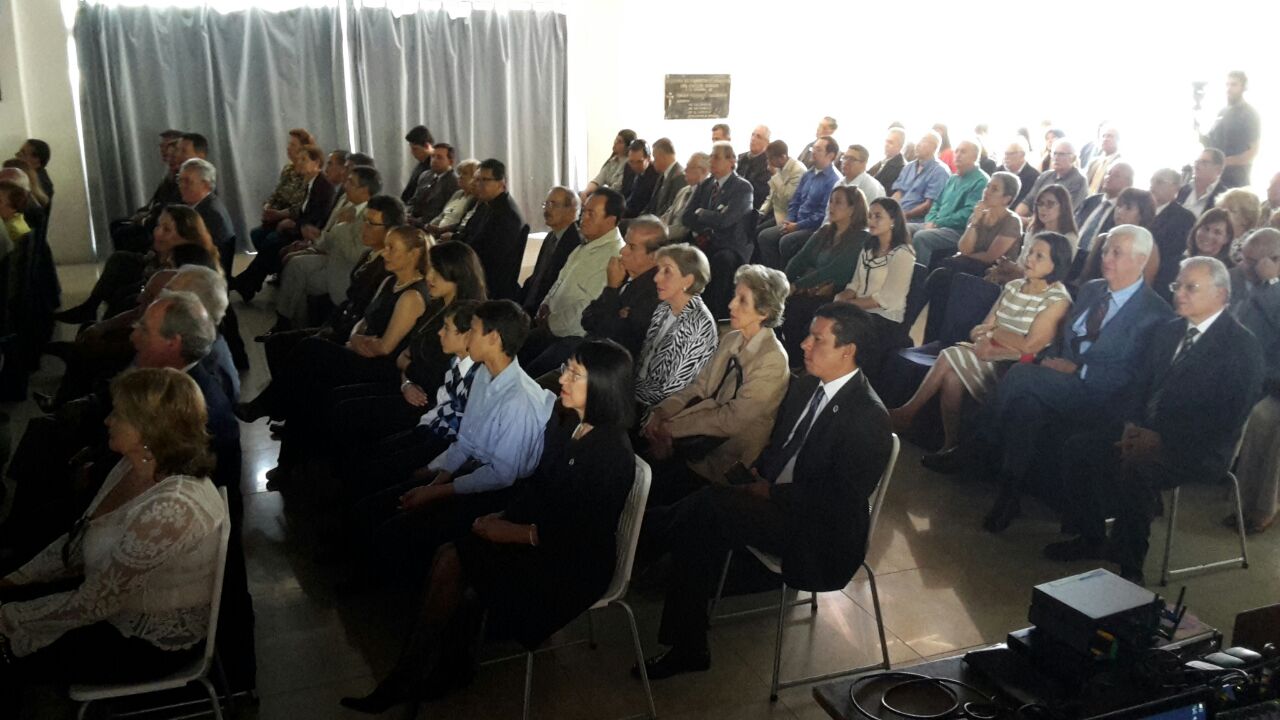 Concejo Municipal de Mérida y empresarios homenajearon al Dr Rigoberto ...